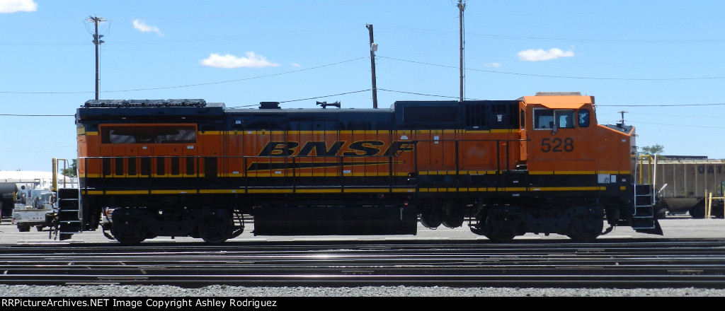 BNSF 528